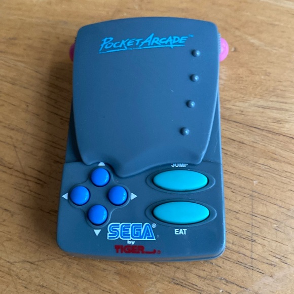 Sega | Toys | Ecco The Dolphin Handheld Electronic Game Sega Pocket ...